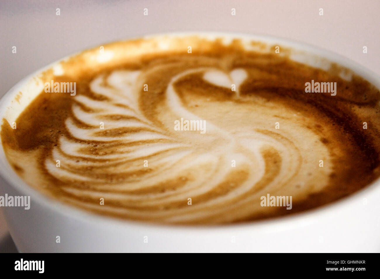 Latte art swan hi-res stock photography and images - Alamy