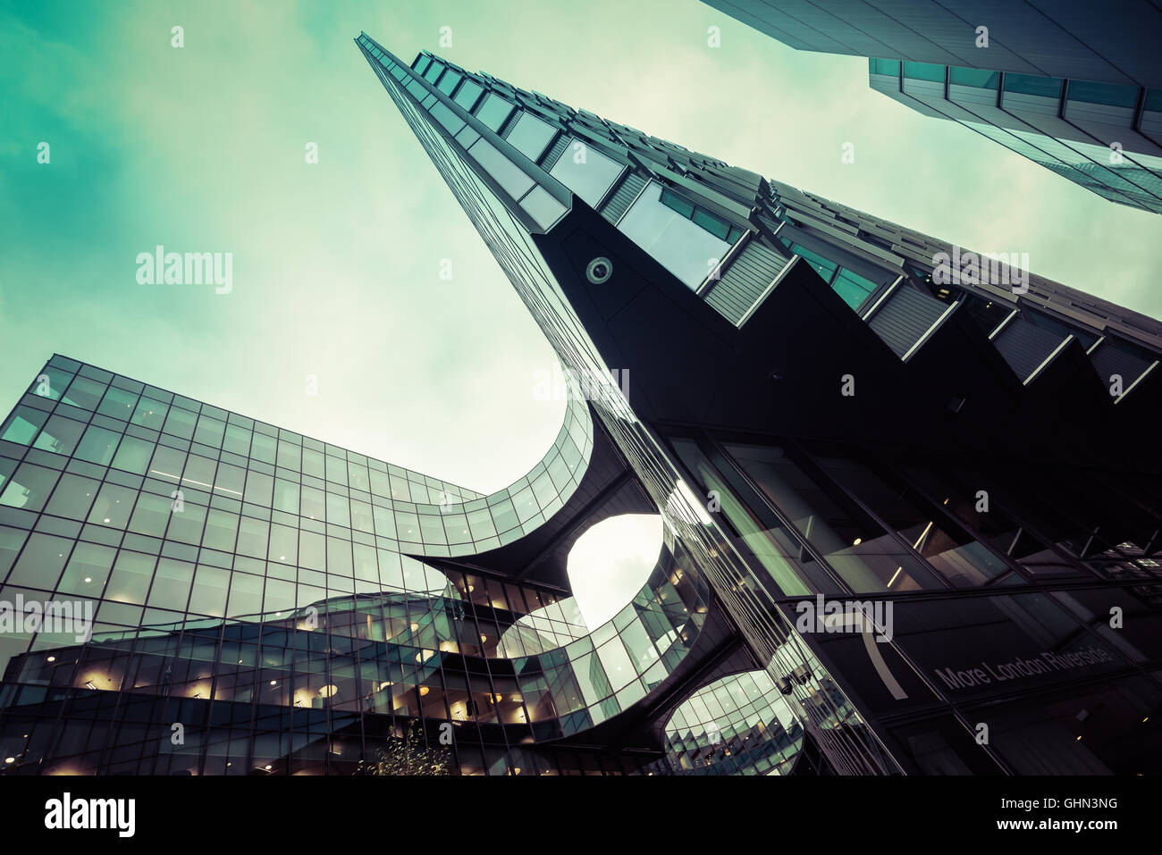 Pwc building london hi-res stock photography and images - Alamy