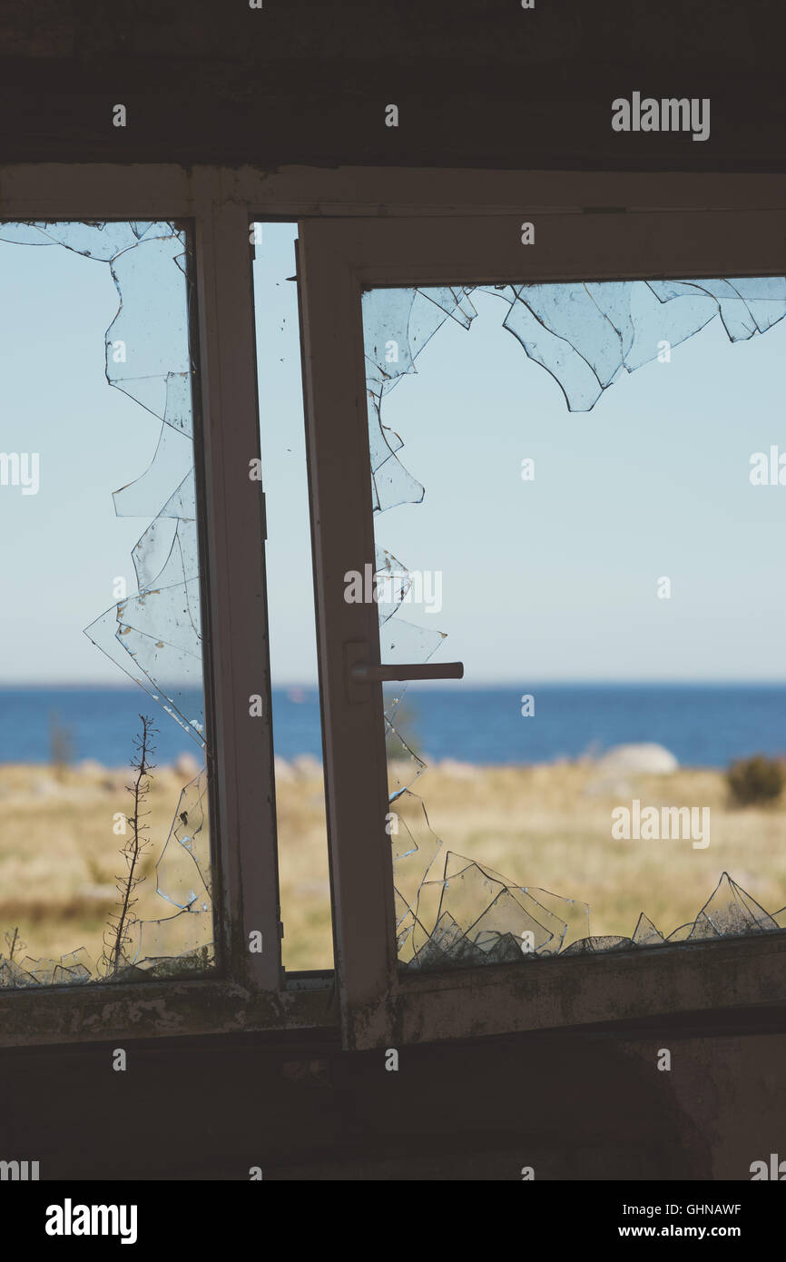 Broken glass window hi-res stock photography and images - Alamy