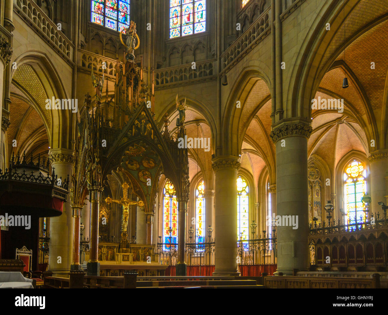 Cathedral linz hi-res stock photography and images - Alamy