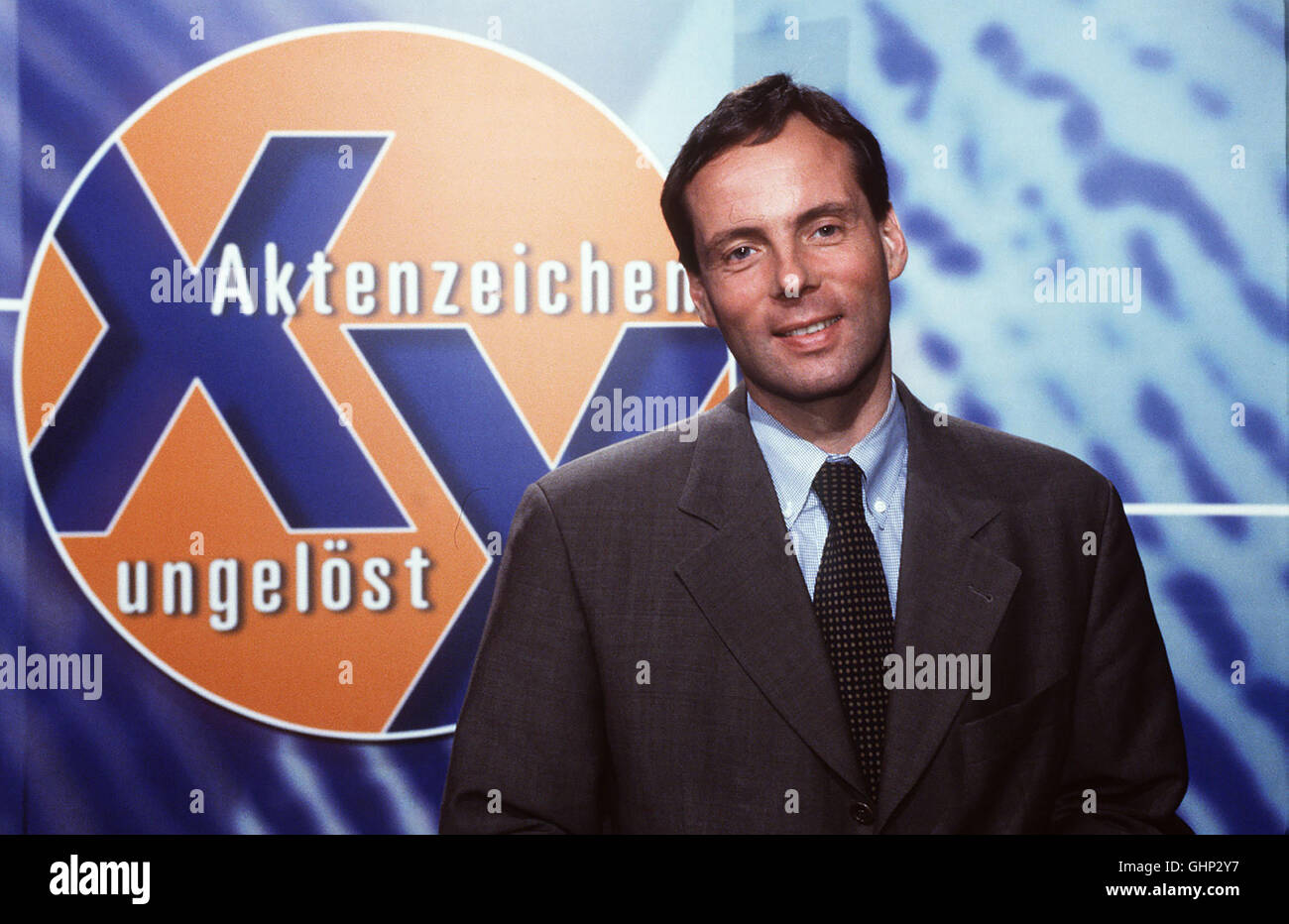 Aktenzeichen xy ungelöst dr butz peters hi-res stock photography and ...