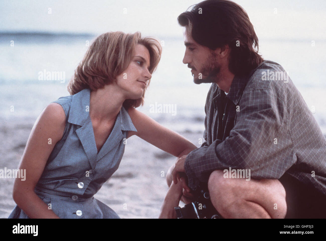 Bridget fonda the assassin hi-res stock photography and images - Alamy