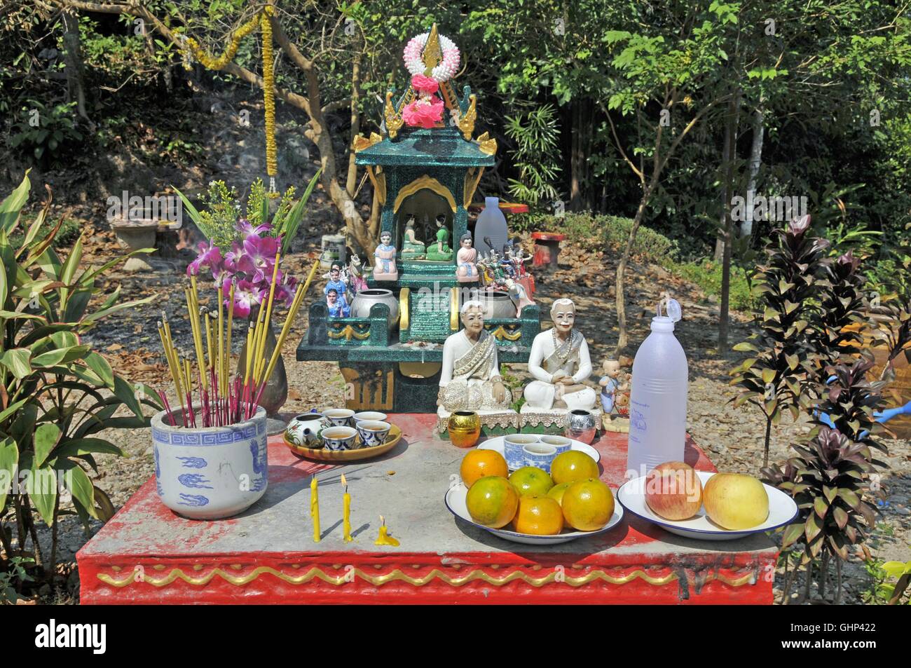 Animismus hi-res stock photography and images - Alamy