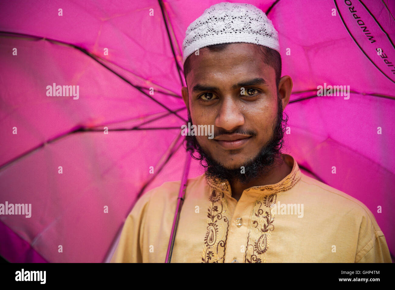 Imam With Beard High Resolution Stock Photography and Images - Alamy