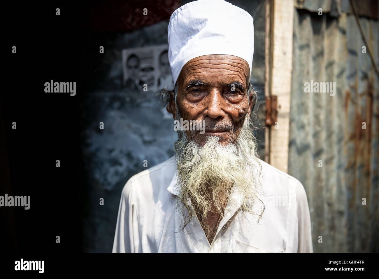 Imam with beard hi-res stock photography and images - Alamy
