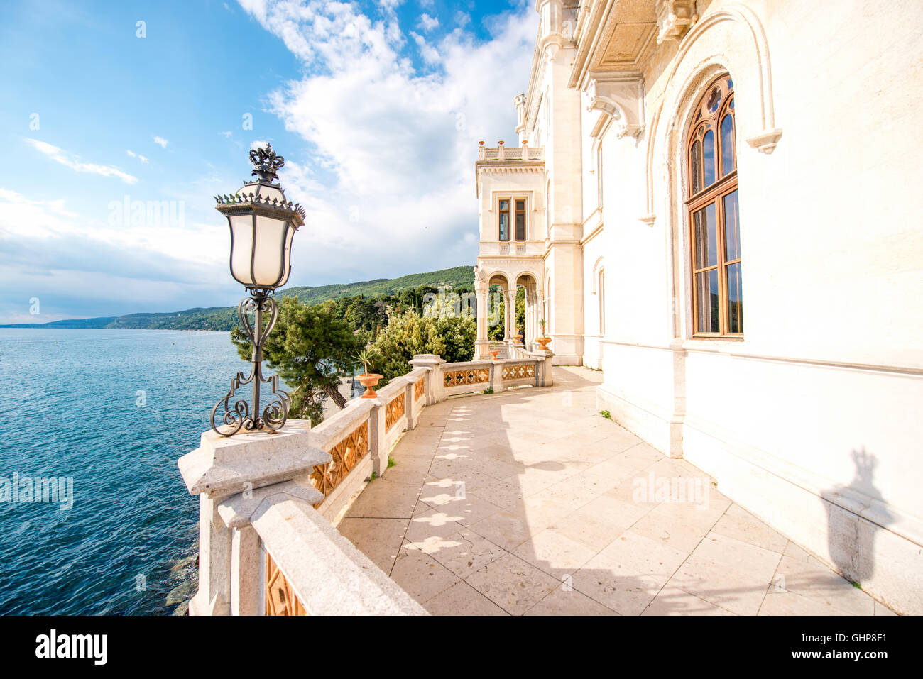 Castle balcony hi-res stock photography and images - Alamy