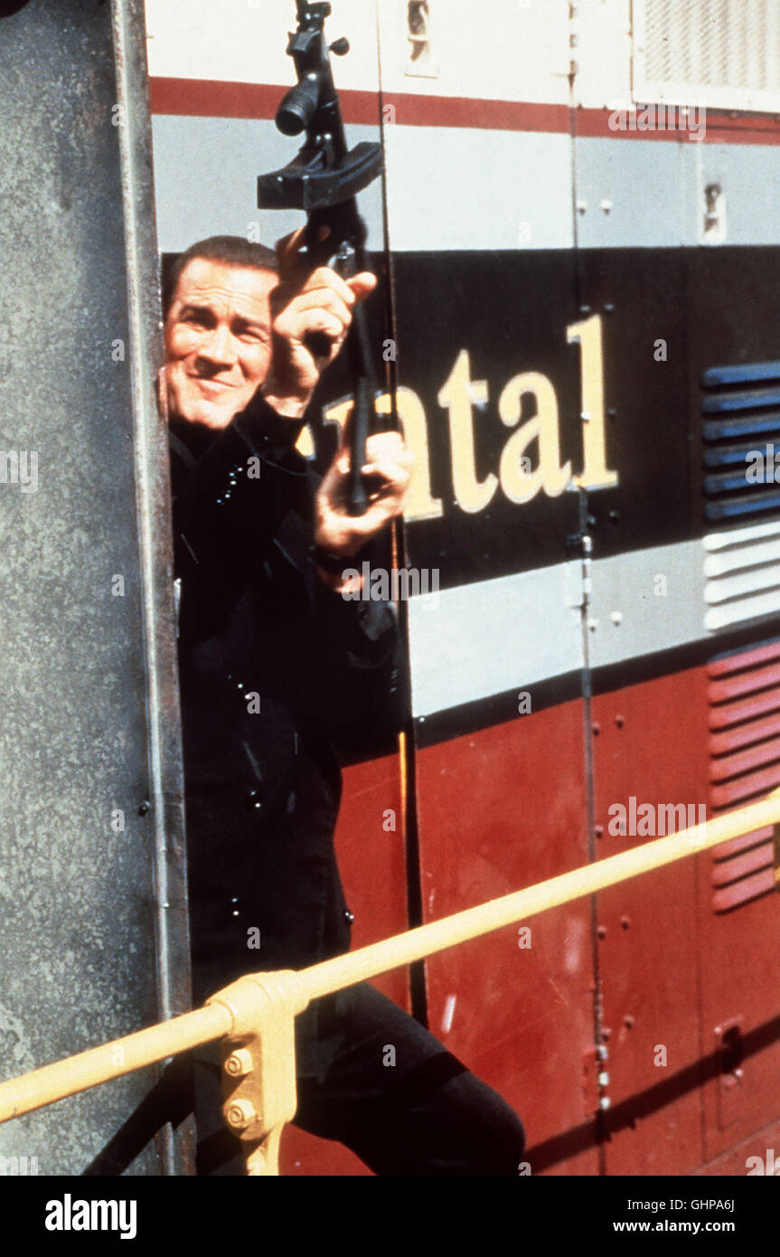 alarmstufe: rot 2 - Im gekaperten Zug befindet sich zufällig auch Casey ...