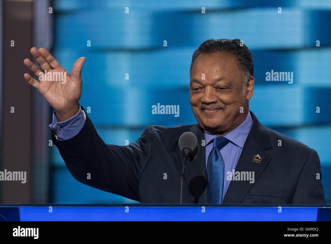 Civil Rights leader Rev. Jesse Jackson waves before speaking on the ...