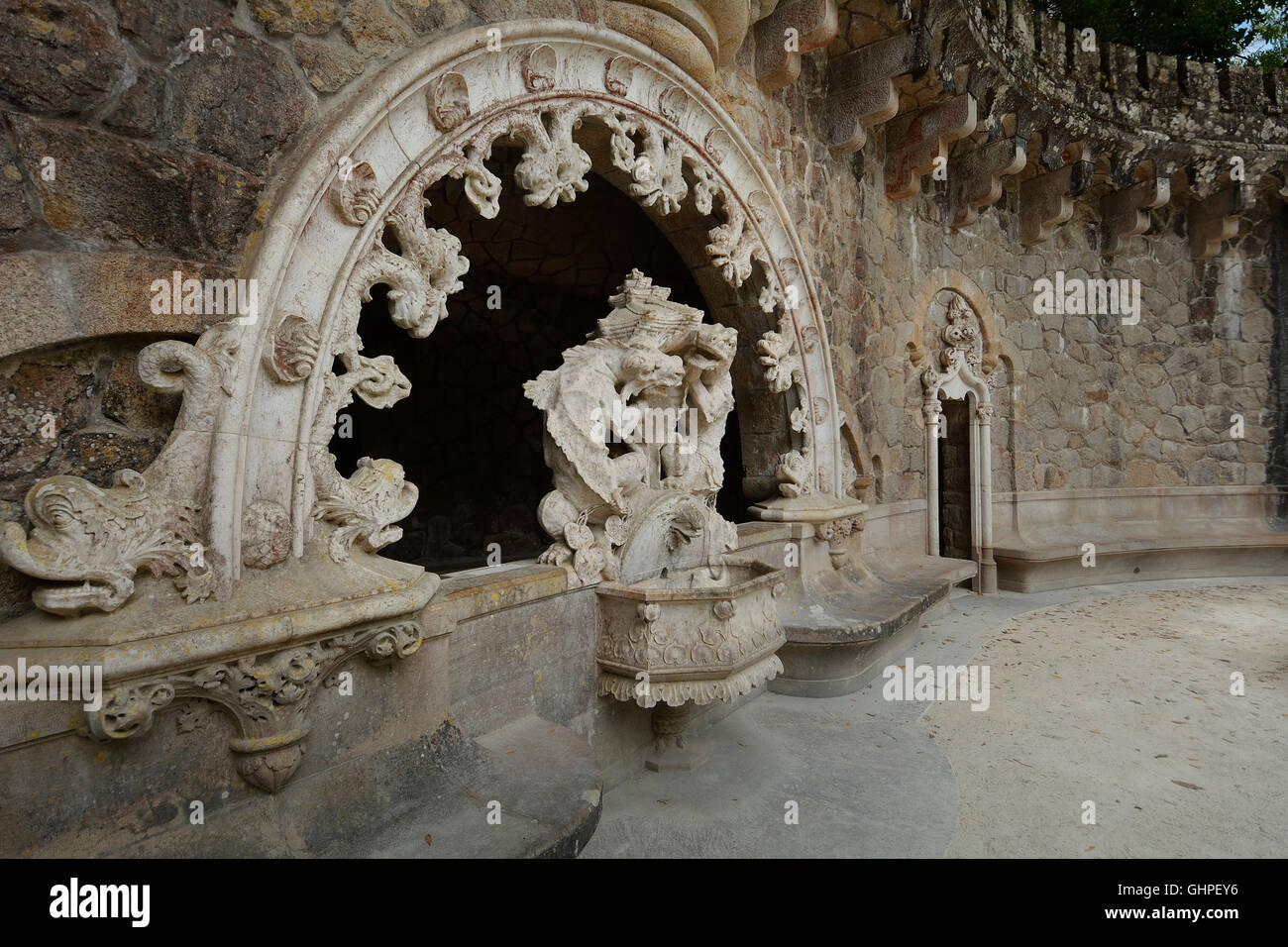 Water fountain sintra portugal hi-res stock photography and images - Alamy