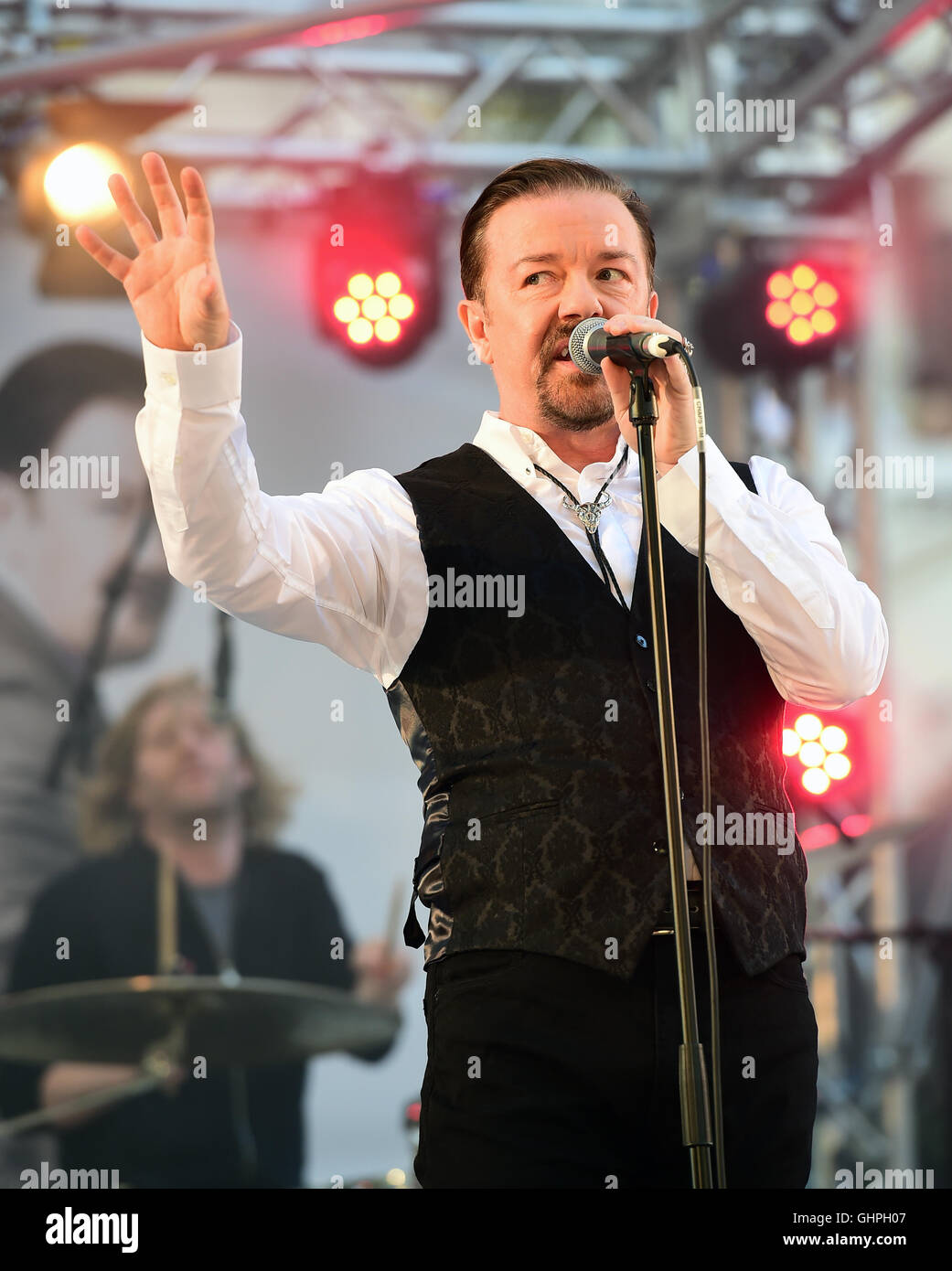 Ricky Gervais as David Brent attending the world premiere of David ...