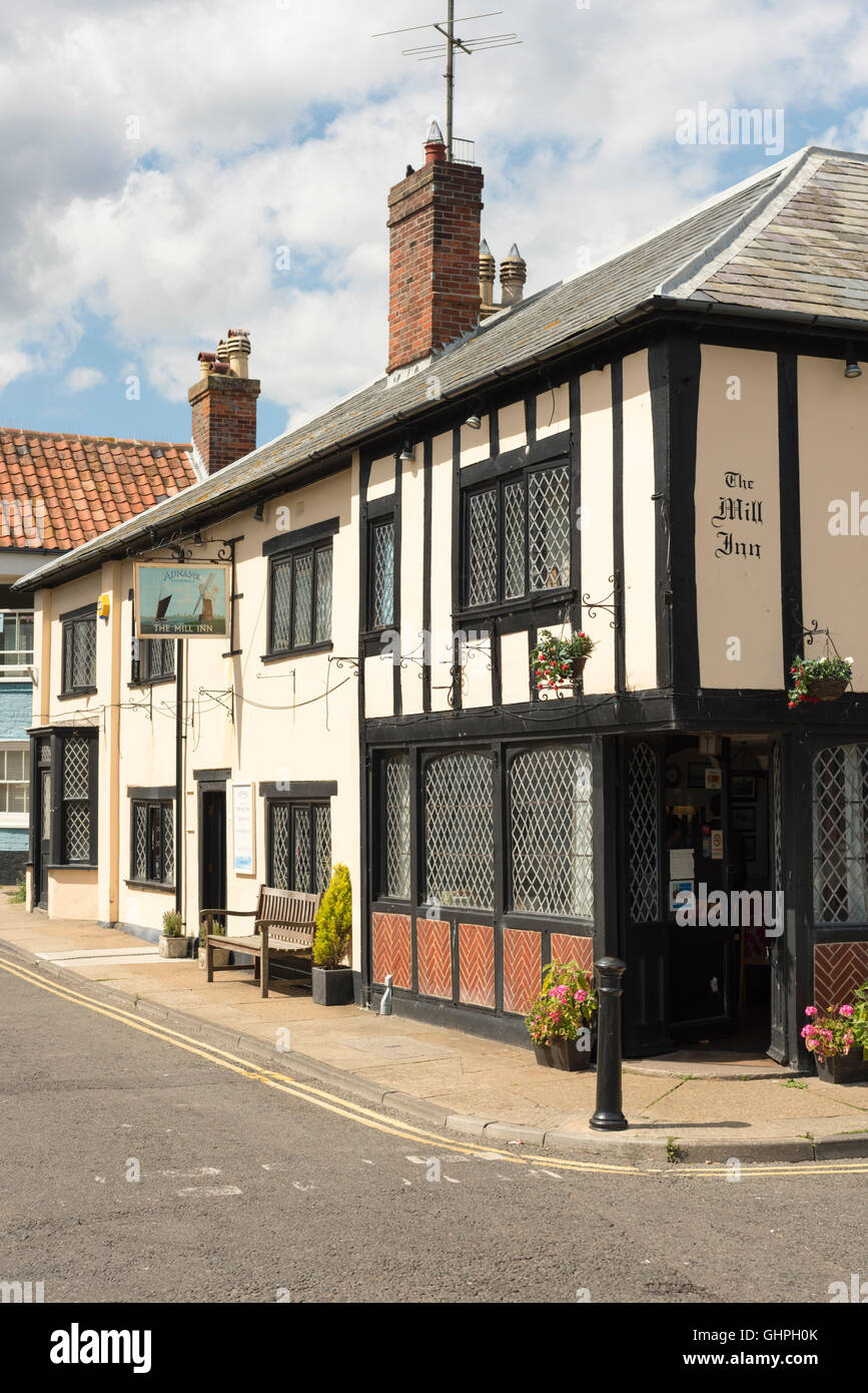 Mill lodge hi-res stock photography and images - Alamy