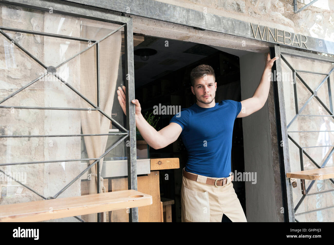 Leaning bar hi-res stock photography and images - Alamy