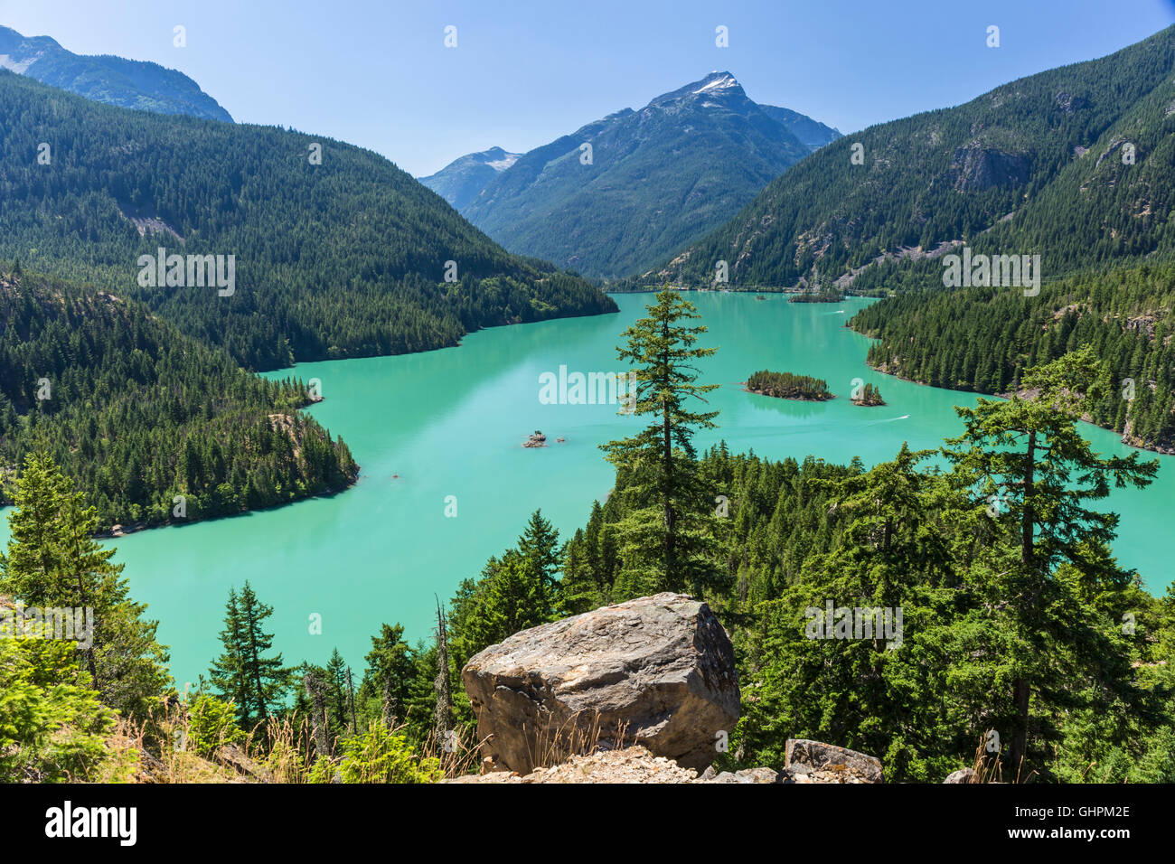 Turquoise Diablo Lake seen from the Diablo Lake Overlook in North ...
