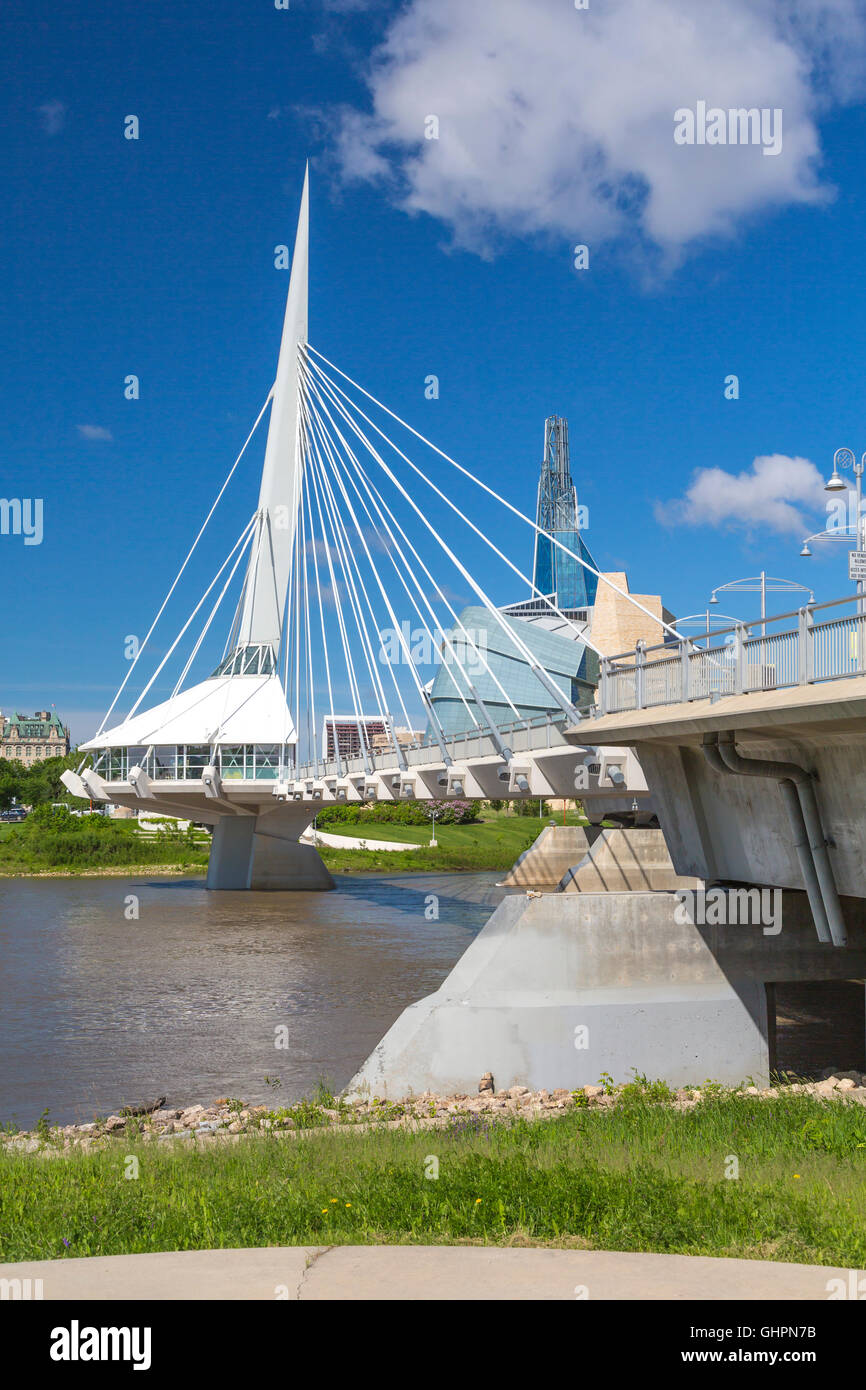 Skyline of winnipeg hi-res stock photography and images - Alamy