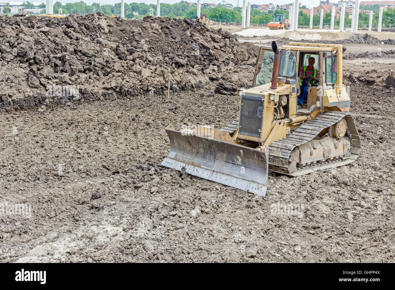 Land leveling bulldozer hi-res stock photography and images - Alamy