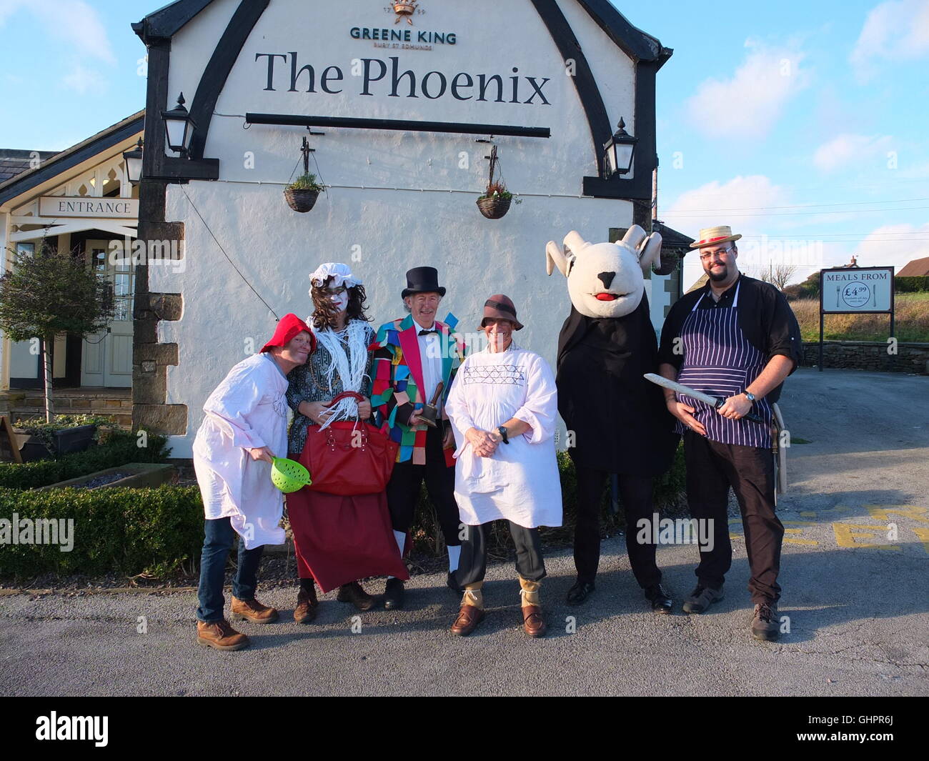 Mummers play uk hi-res stock photography and images - Alamy