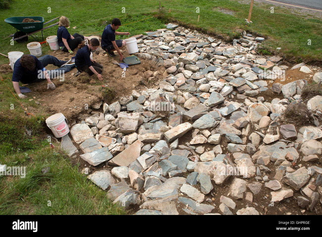 Archeology dig canada hi-res stock photography and images - Alamy