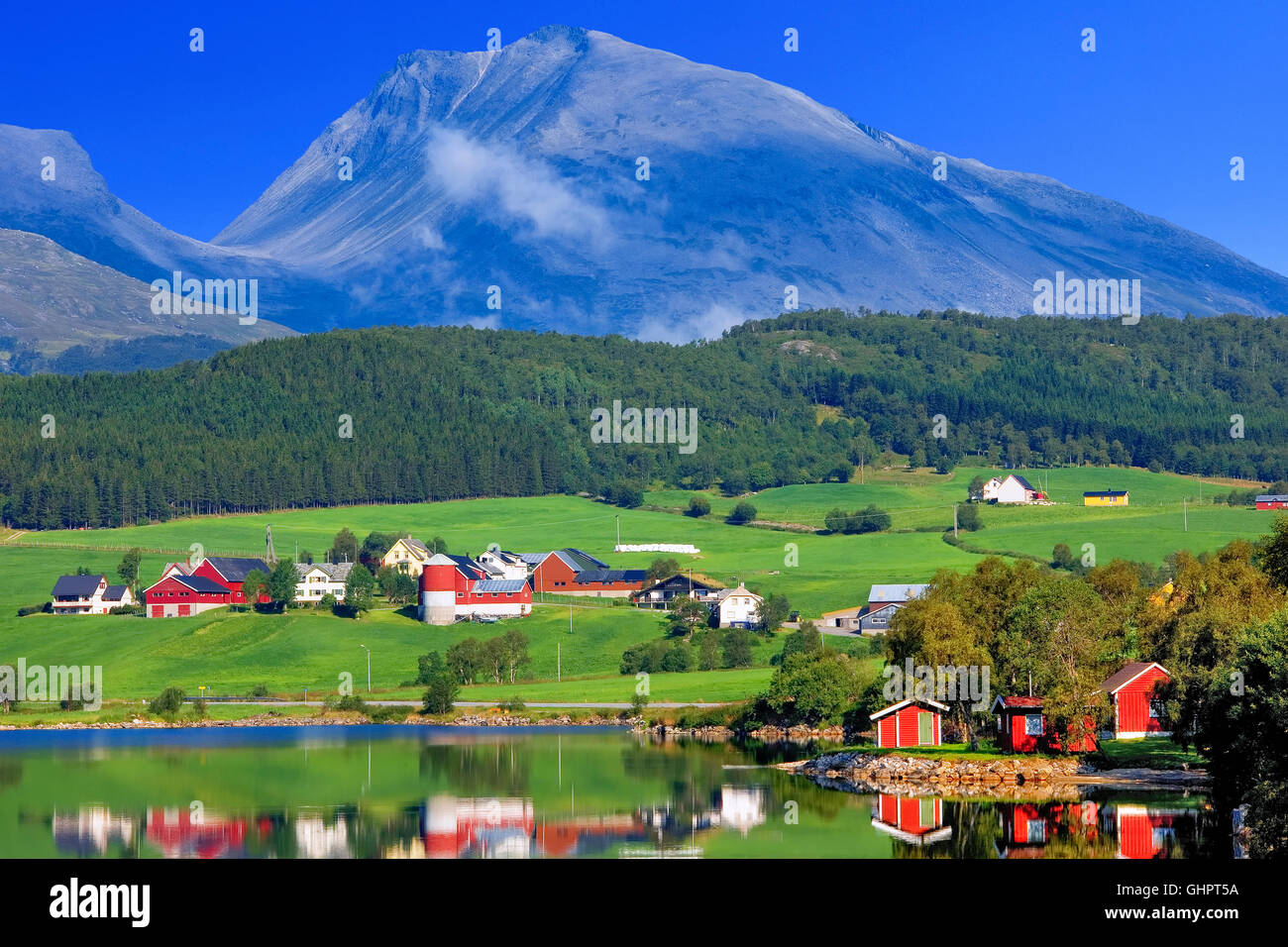 More landscape hi-res stock photography and images - Alamy