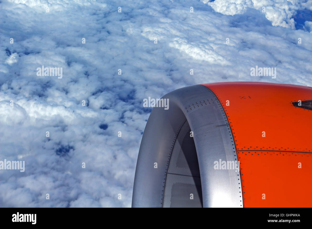 Engine of an Airbus A320 in mid flight Stock Photo - Alamy