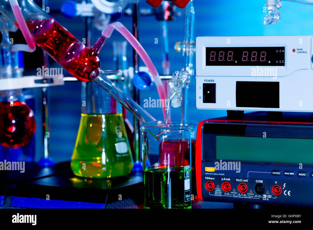 Modern chemical laboratory experiment hi-res stock photography and ...