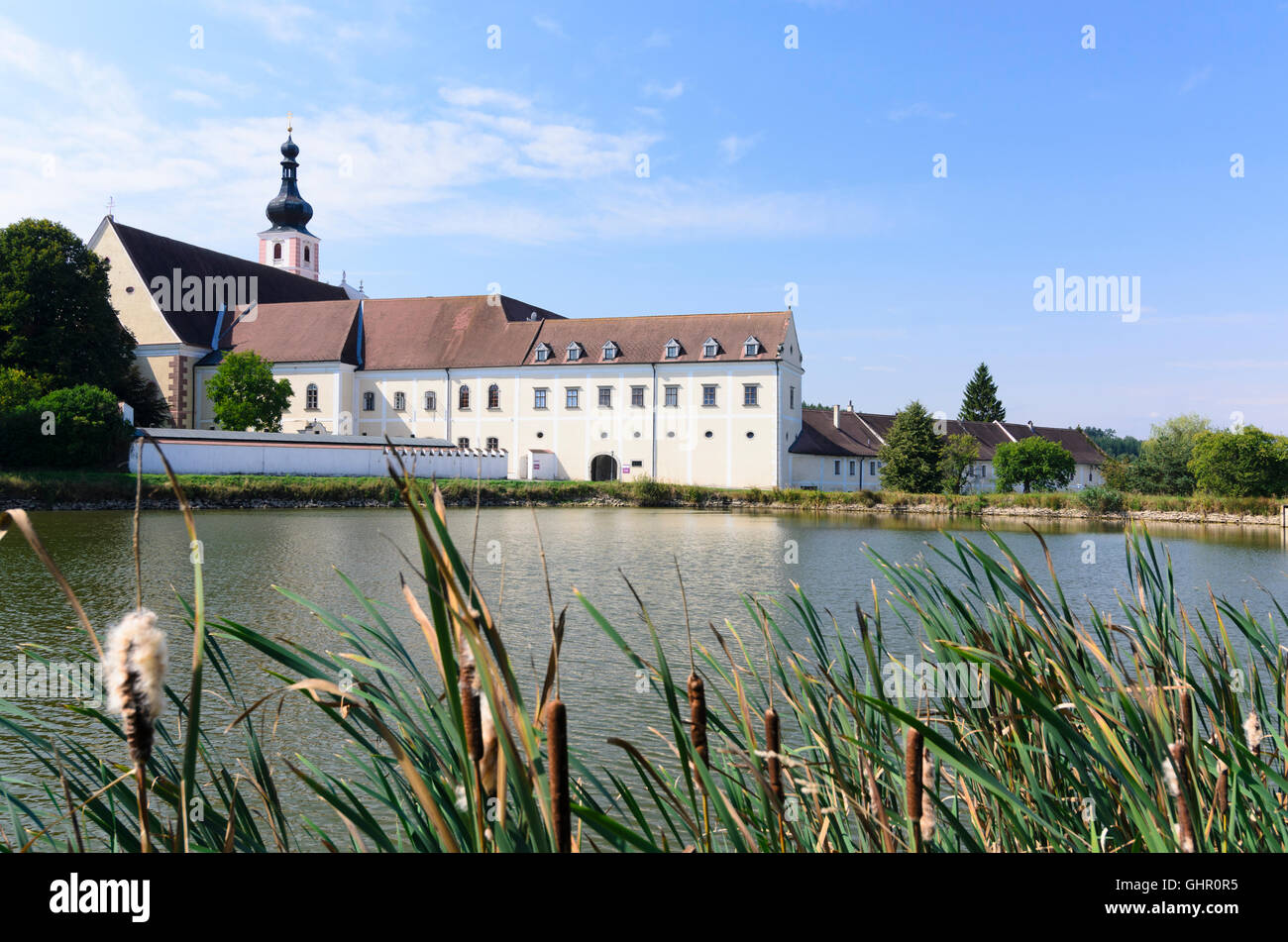 Fish pond monastery hi-res stock photography and images - Alamy