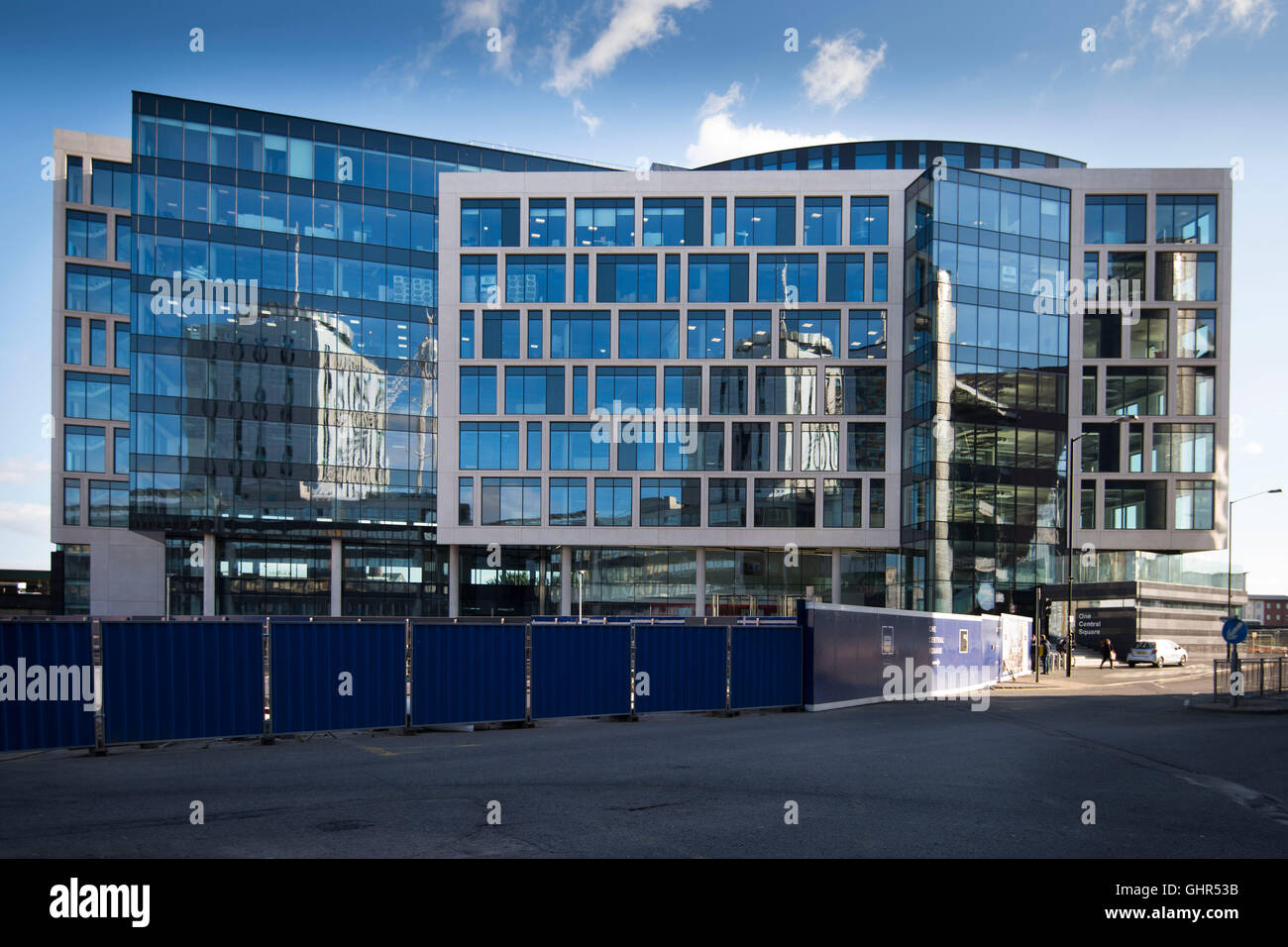 One central square cardiff hi-res stock photography and images - Alamy