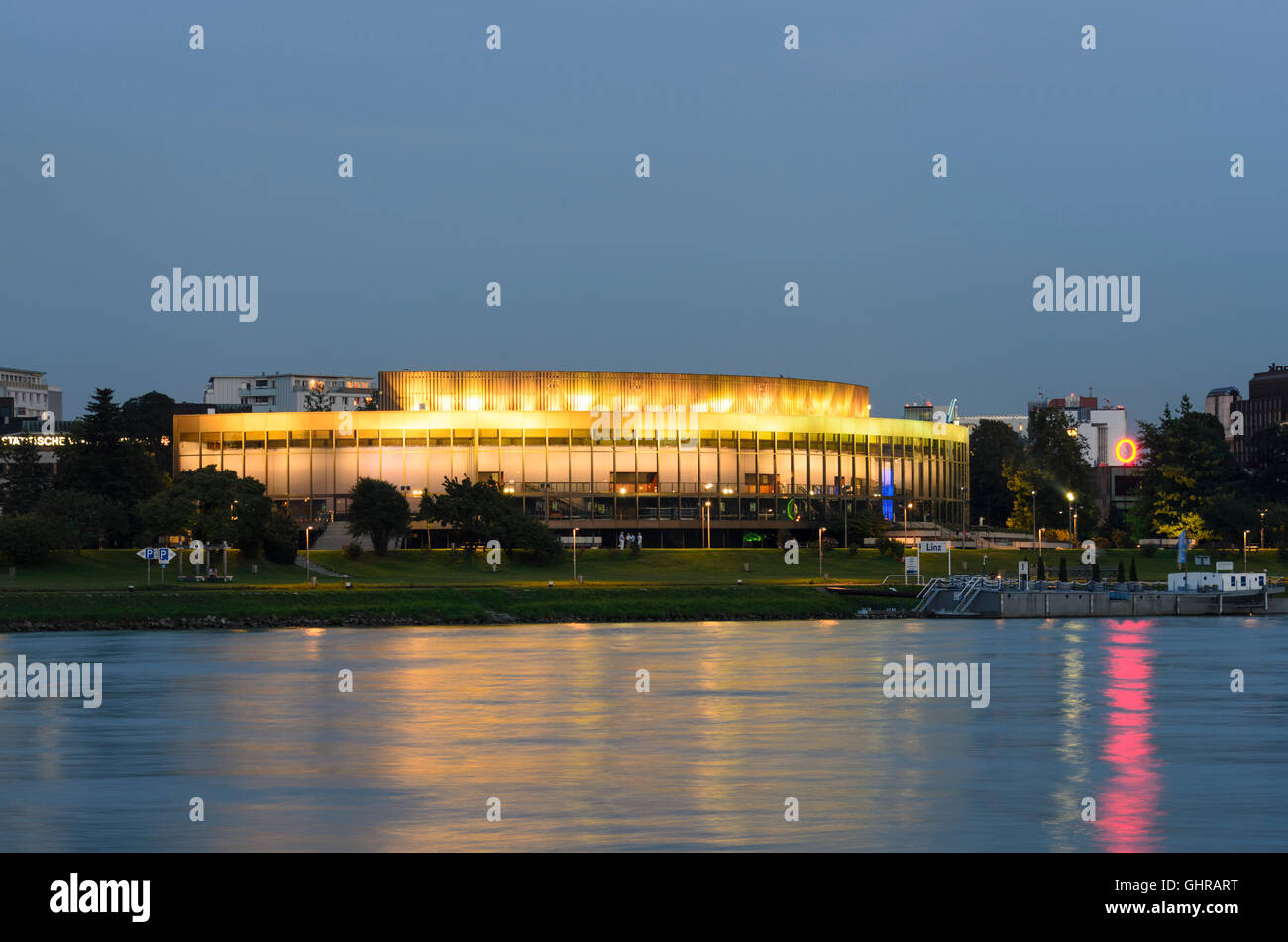 Linz: Brucknerhaus concert hall, Austria, Oberösterreich, Upper Austria ...