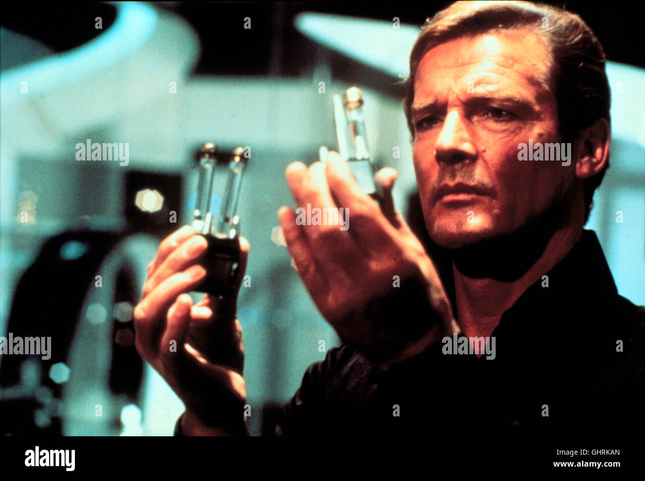 James Bond 007 Moonraker High Resolution Stock Photography and Images - Alamy