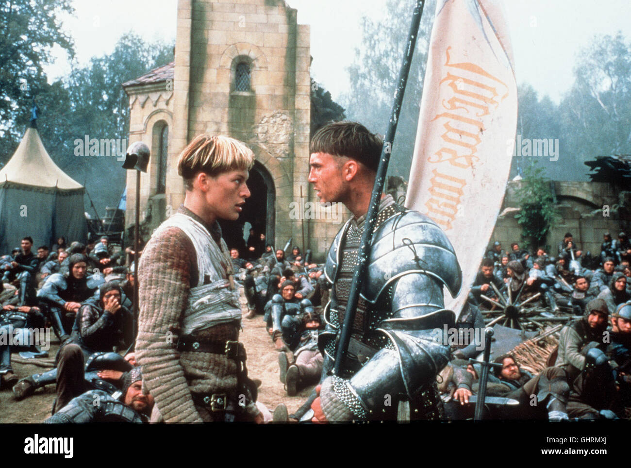 Johanna von Orleans MILLA JOVOVICH - Johanna JOHN MALKOVICH - Charles ...