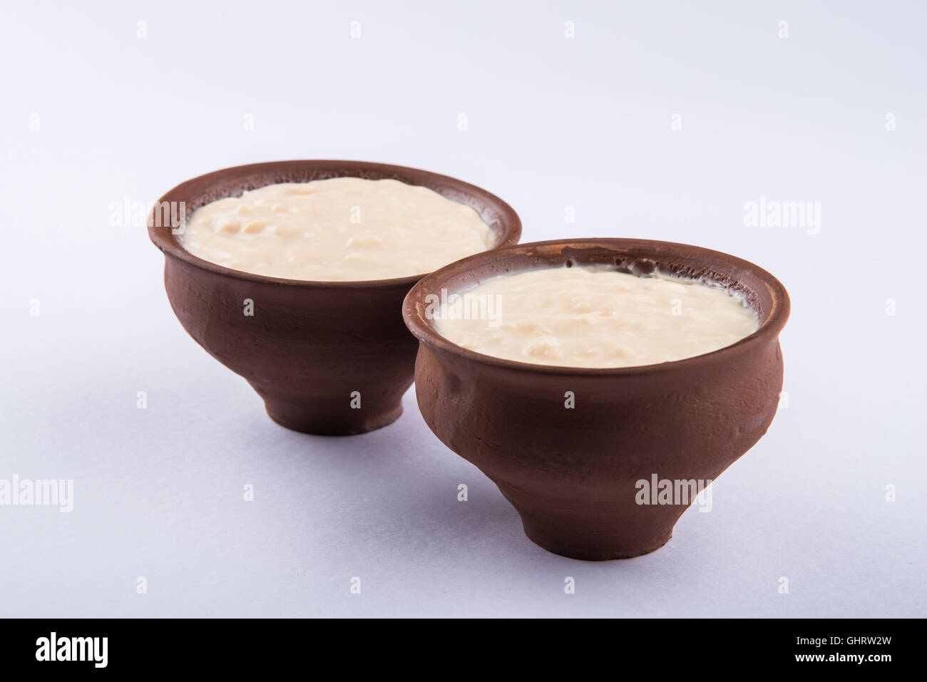 Mishti Doi or Mishti Dahi or Mitha Dahi translate as sweet dahi or ...