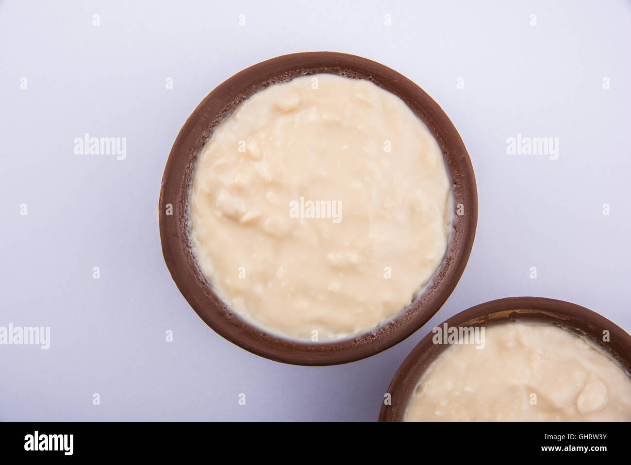 Mishti Doi or Mishti Dahi or Mitha Dahi translate as sweet dahi or ...