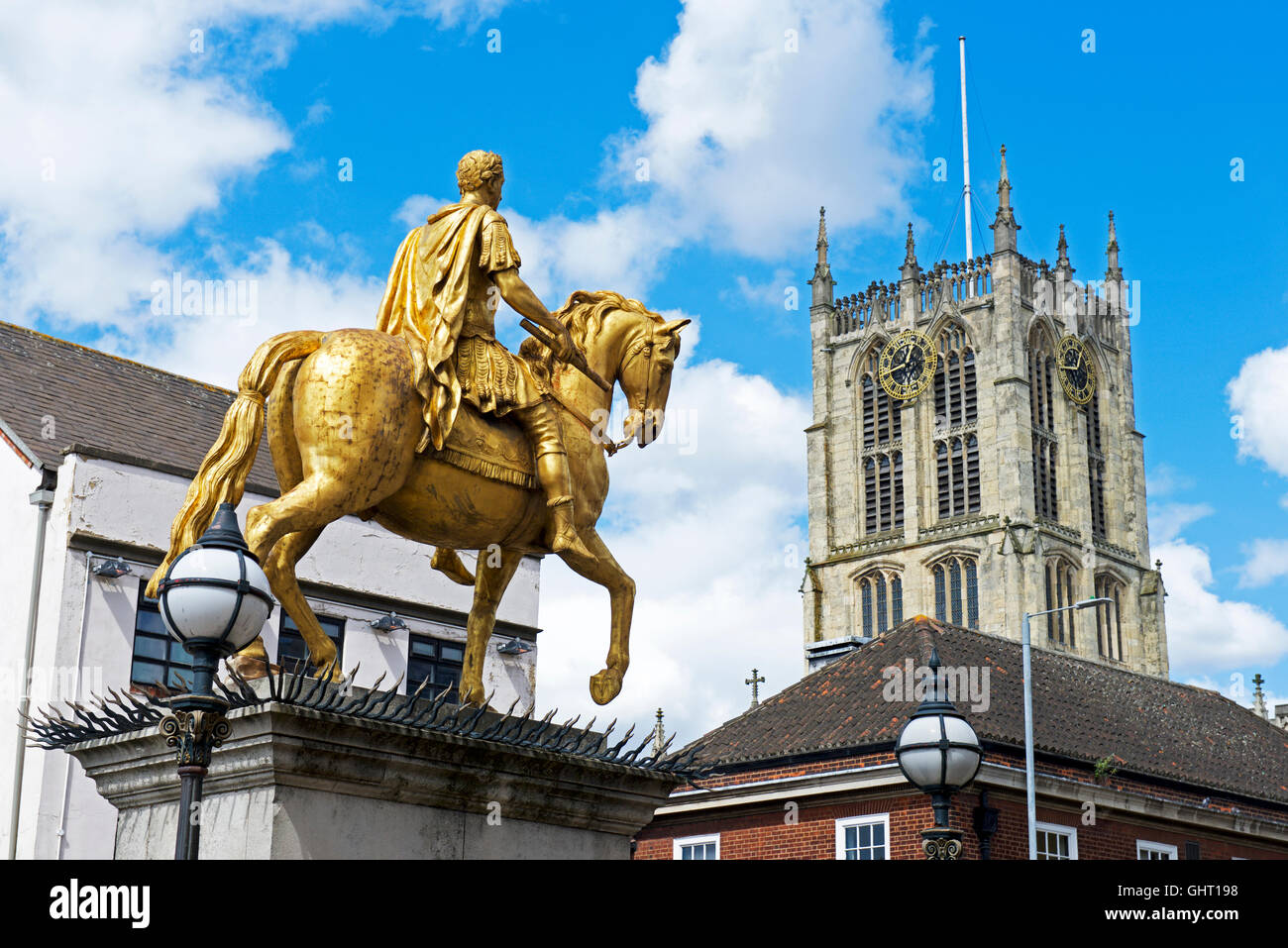 Statue of William of Orange ('King Billy') in Hull, Humberside, East ...
