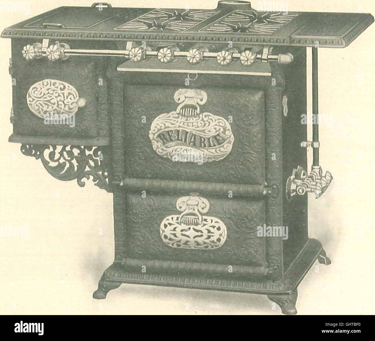 A 1905 publication discussing various models of gas stoves and ranges ...