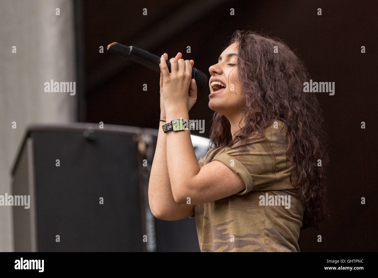 Alessia cara singer hi-res stock photography and images - Alamy