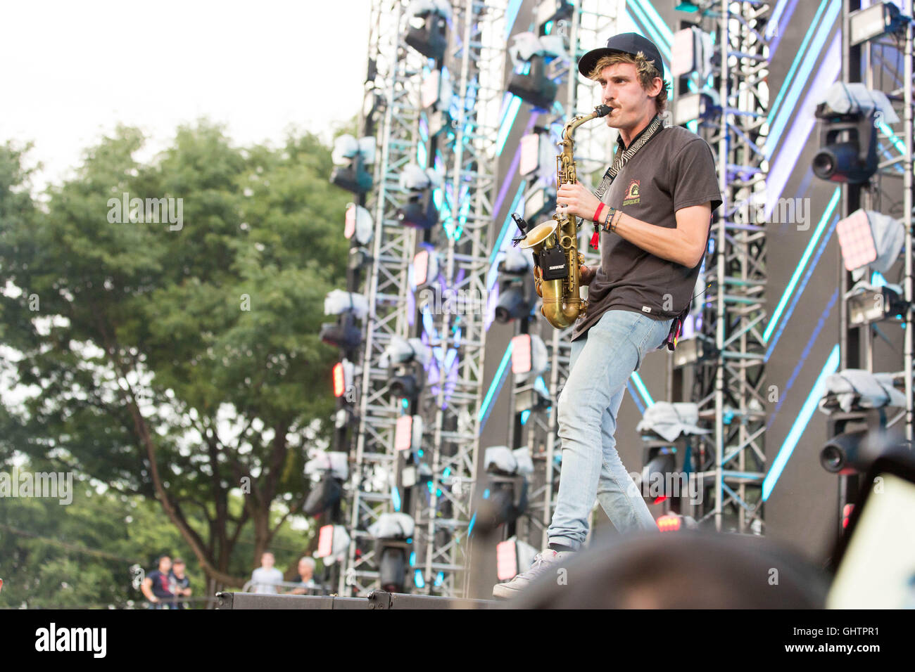 Dj griz hi-res stock photography and images - Alamy