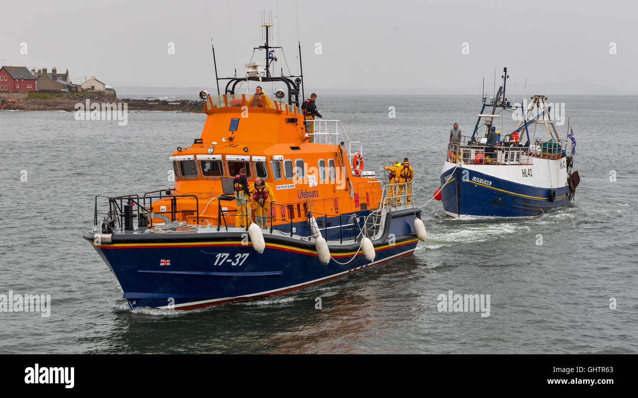 Pearl rescue hi-res stock photography and images - Alamy