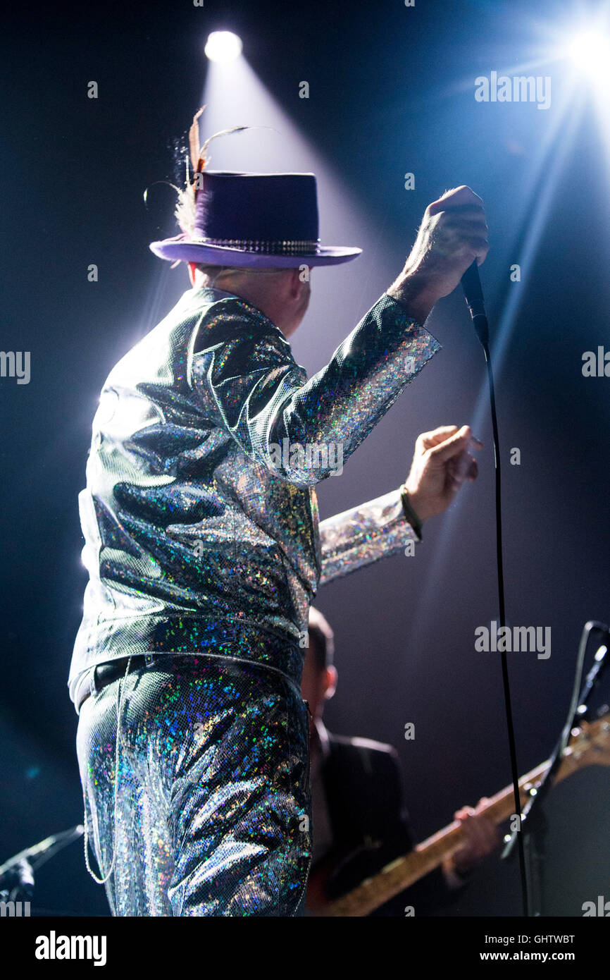 Man machine poem tour hi-res stock photography and images - Alamy