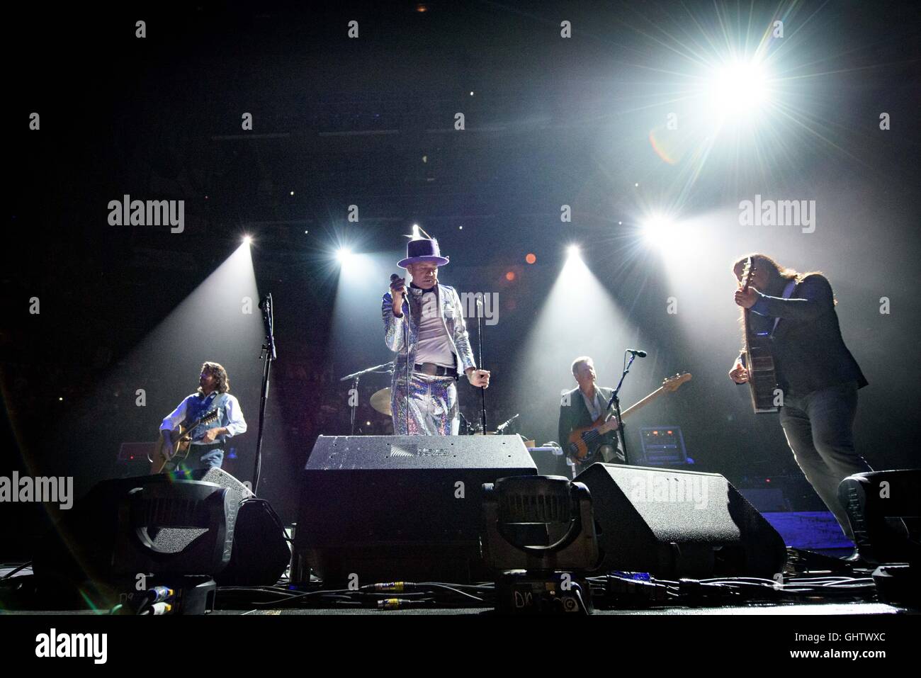 Toronto, Ontario, Canada. 10th Aug, 2016. Legendary Canadian rock band ...