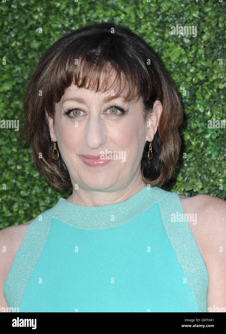 Los Angeles, CA, USA. 10th Aug, 2016. Beth Hall at arrivals for CBS CW ...