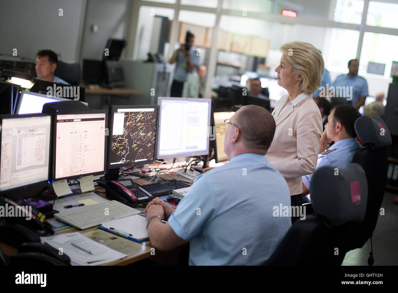 National air operations centre High Resolution Stock Photography and ...
