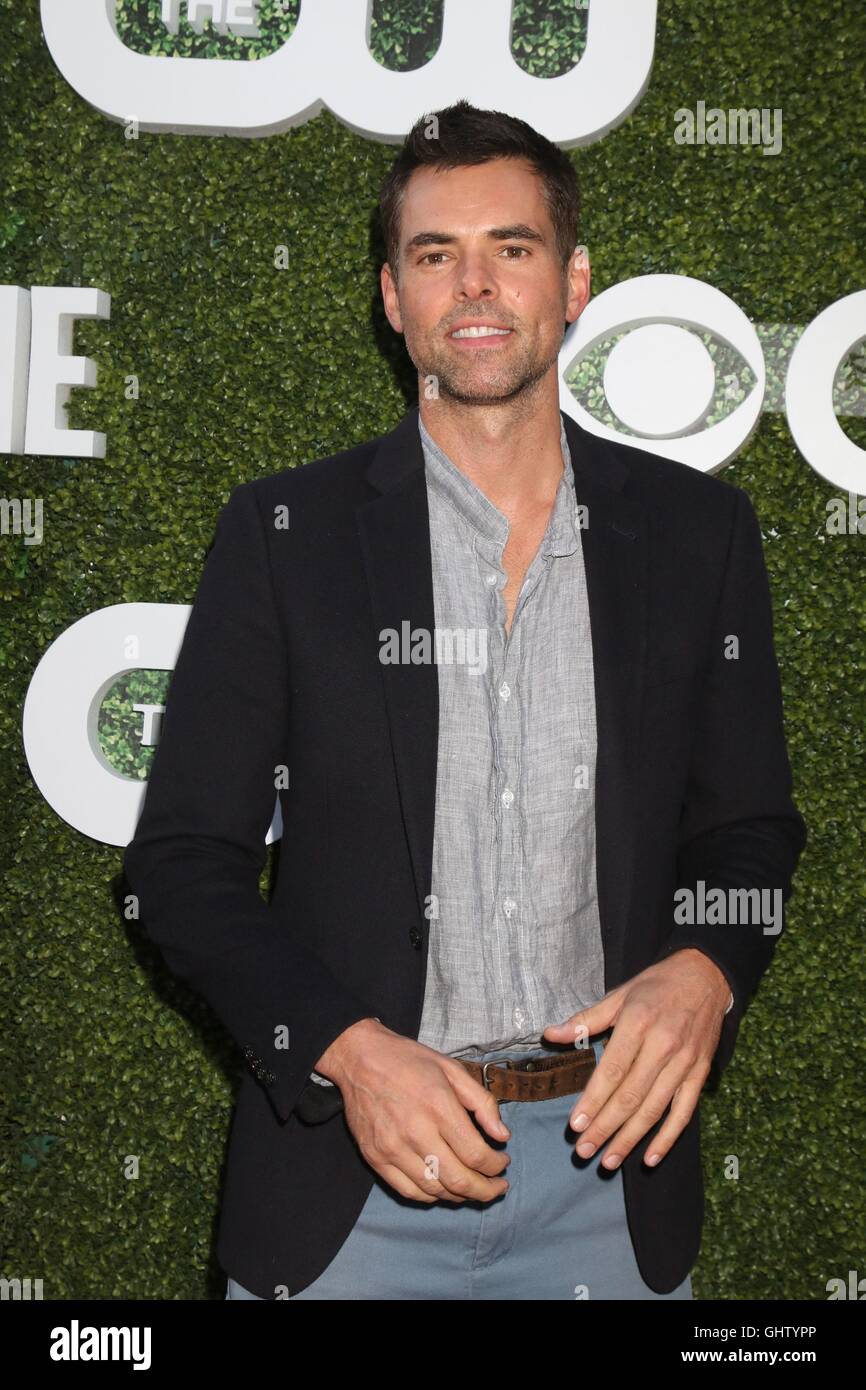 Los Angeles, CA, USA. 10th Aug, 2016. Jason Thompson at arrivals for ...