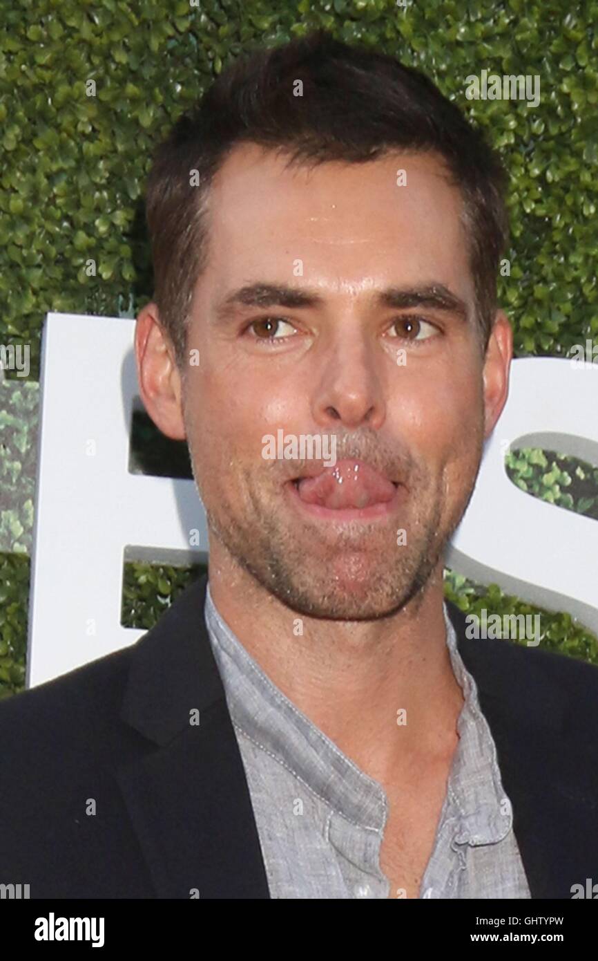 Los Angeles, CA, USA. 10th Aug, 2016. Jason Thompson at arrivals for ...