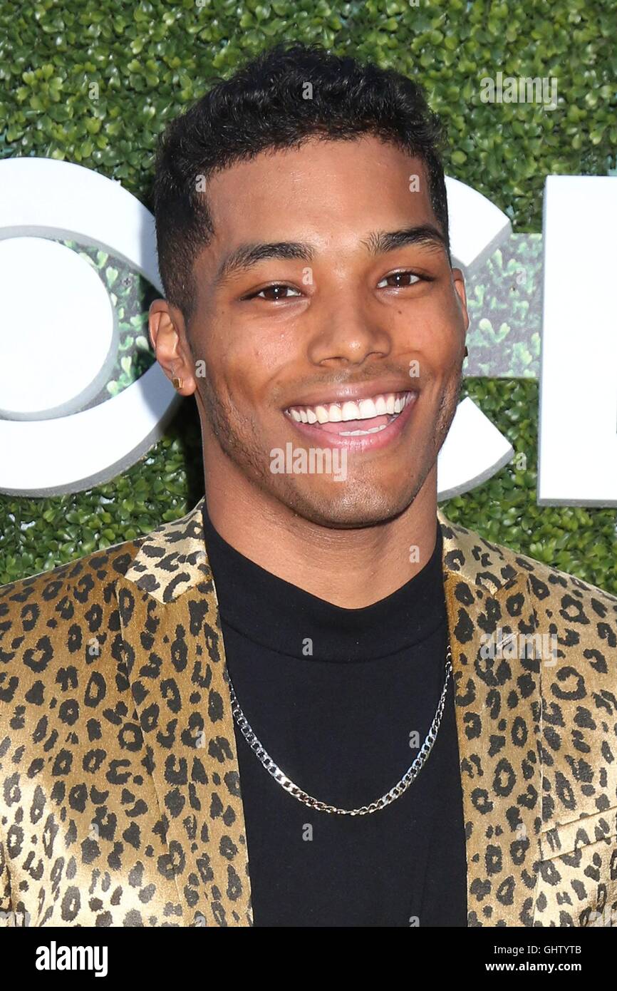 Los Angeles, CA, USA. 10th Aug, 2016. Rome Flynn at arrivals for CBS CW ...