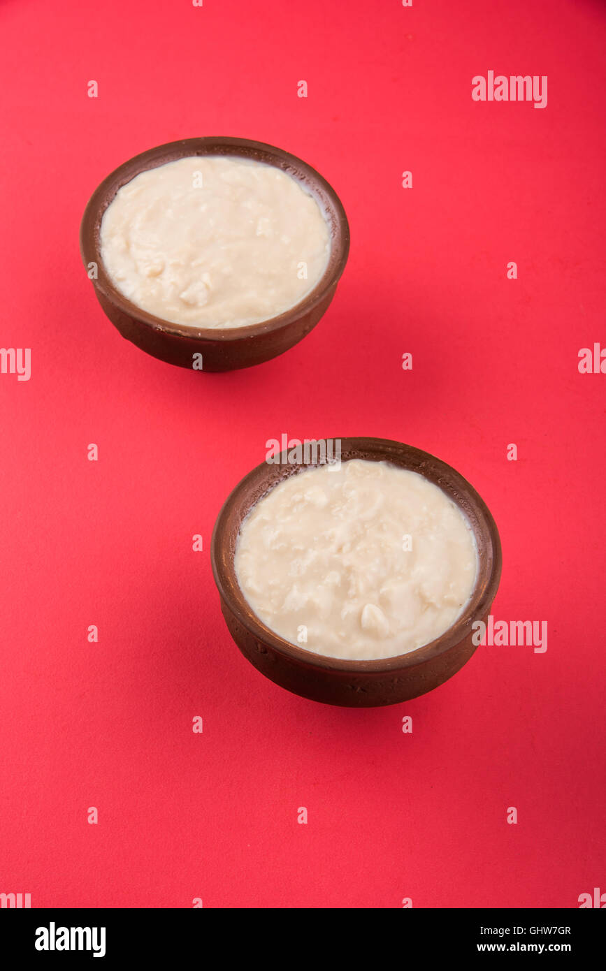 Mishti Doi or Mishti Dahi or Mitha Dahi translate as sweet dahi or ...