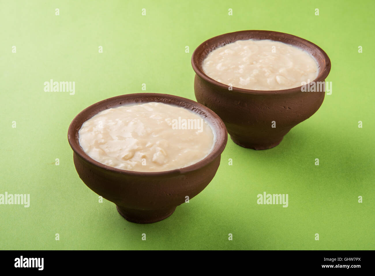 Mishti Doi or Mishti Dahi or Mitha Dahi translate as sweet dahi or ...