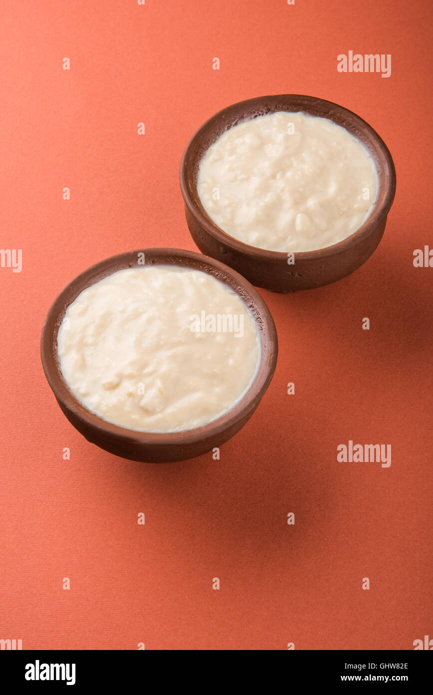 Mishti Doi or Mishti Dahi or Mitha Dahi translate as sweet dahi or ...