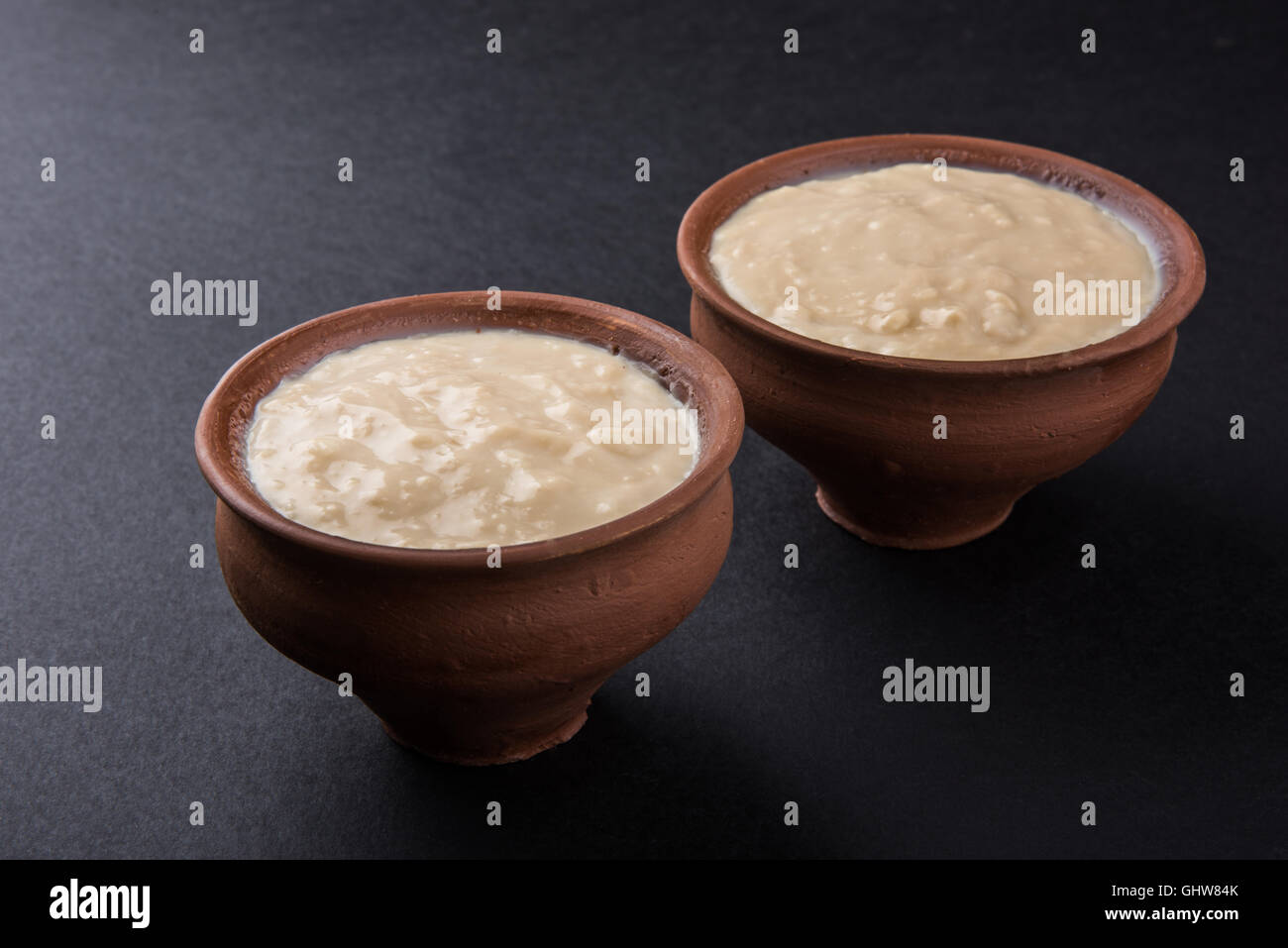 Mishti Doi or Mishti Dahi or Mitha Dahi translate as sweet dahi or ...