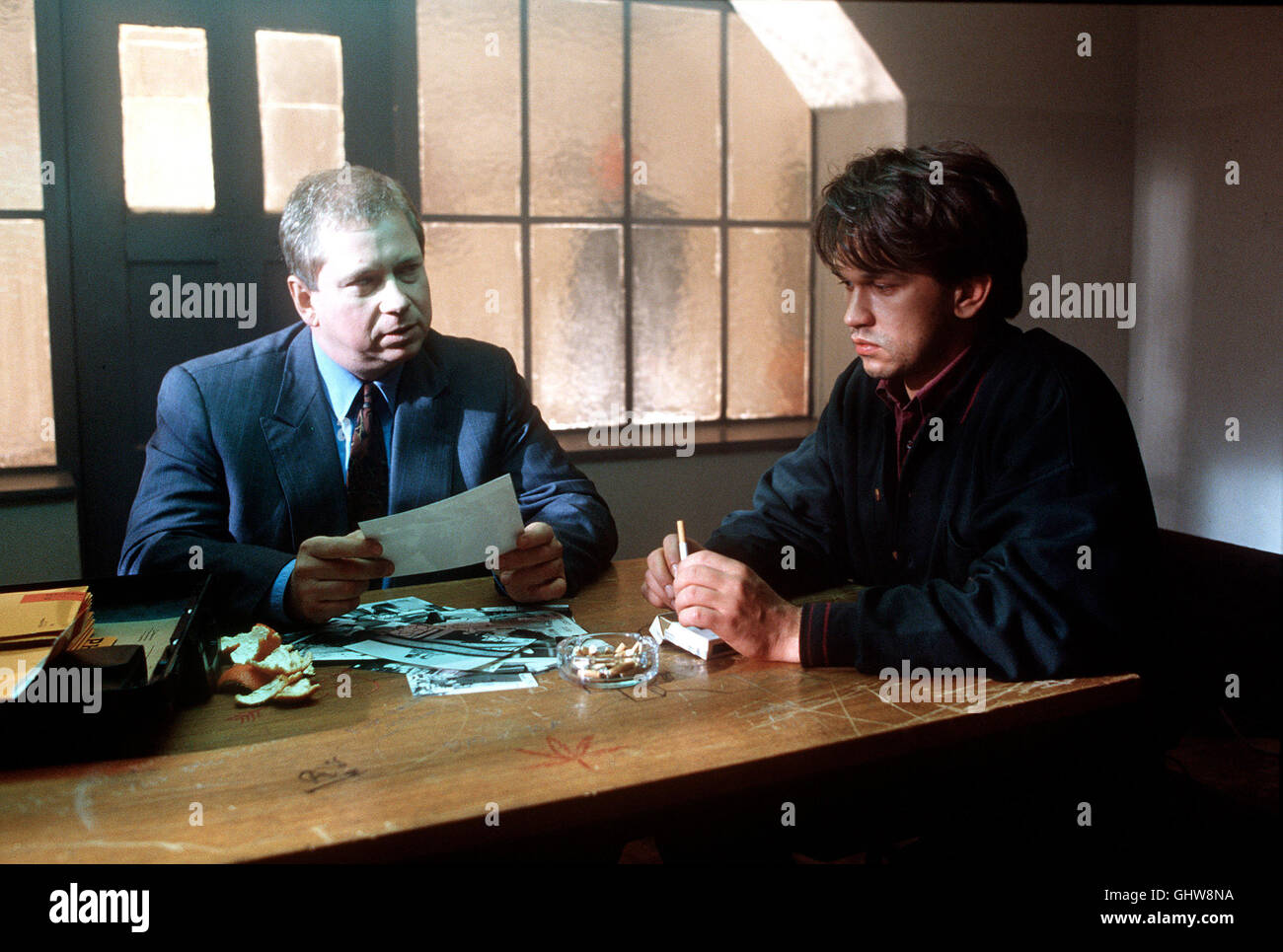 Folge: Eiskalt Dr. Franck (RAINER HUNOLD, l.) versucht von Michael Hude ...