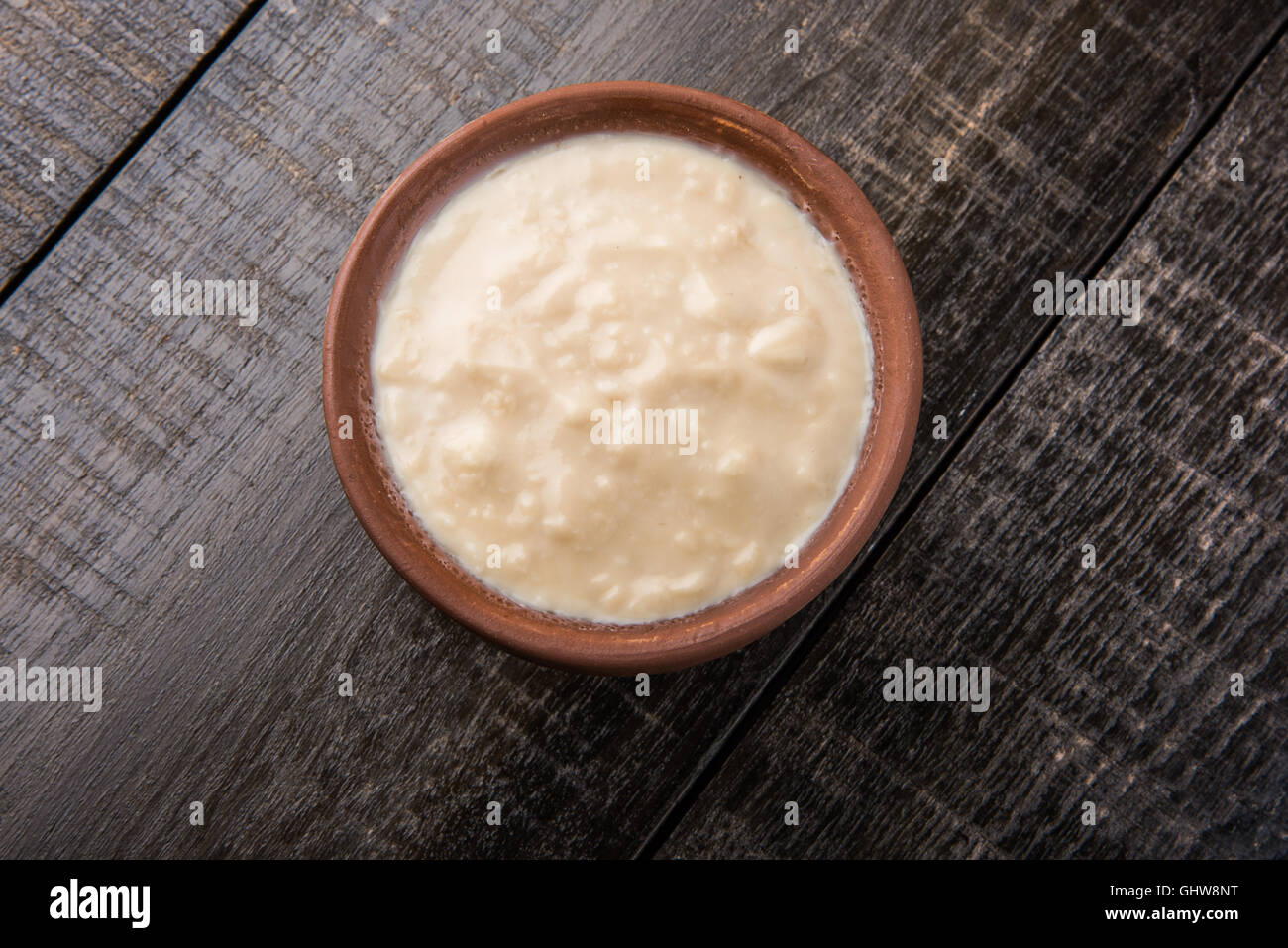 Mishti Doi or Mishti Dahi or Mitha Dahi translate as sweet dahi or ...