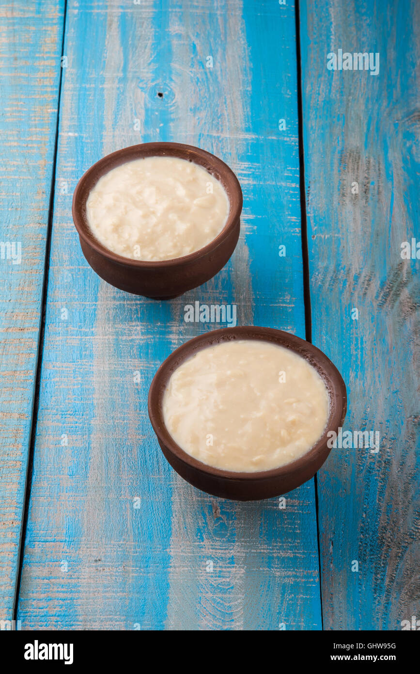 Mishti Doi or Mishti Dahi or Mitha Dahi translate as sweet dahi or ...